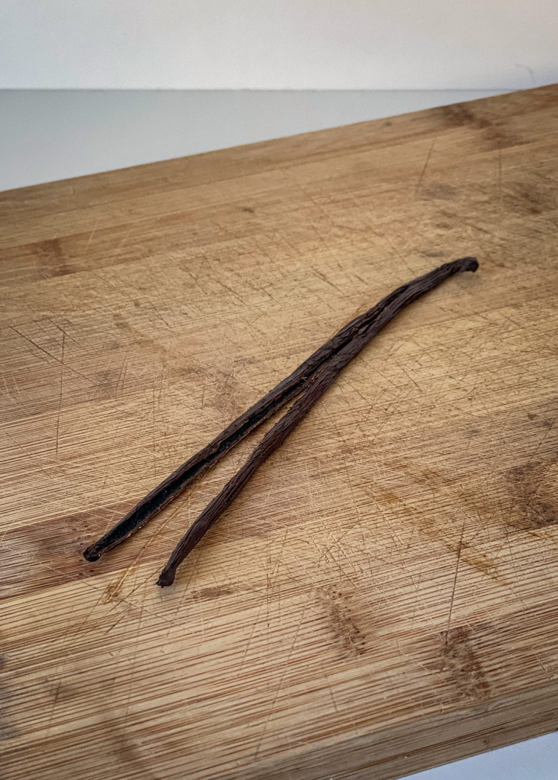 2 façons d'utiliser la vanille: Gousse de vanille VS extrait de vanille ...